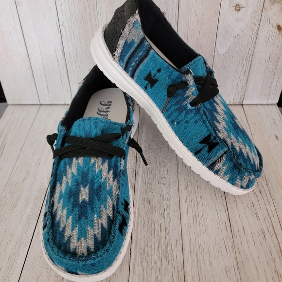 Gypsy Jazz | Shoes | 5 Off Salegypsy Jazz Saxton Turquoise Slip On ...